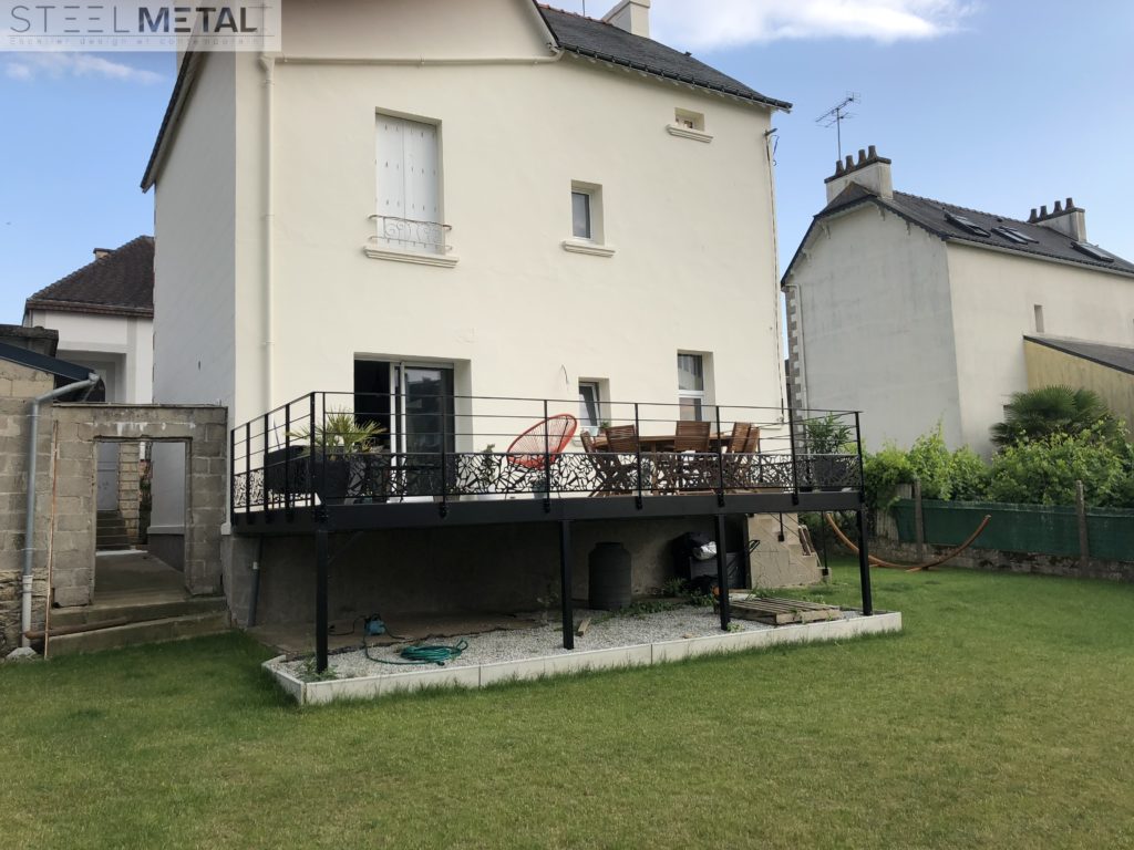 Construction terrasse suspendue métallique - Steelmetal