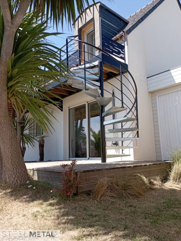 Escalier en colimaçon extérieur | SteelMetal
